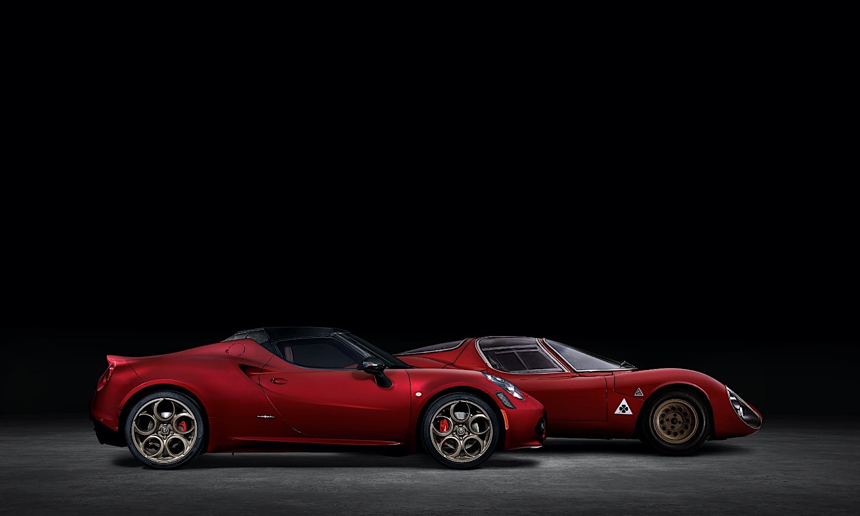 StriveME - سيارة 4C Spider 33 Stradale Tributo هدية الاعياد من الفا روميو